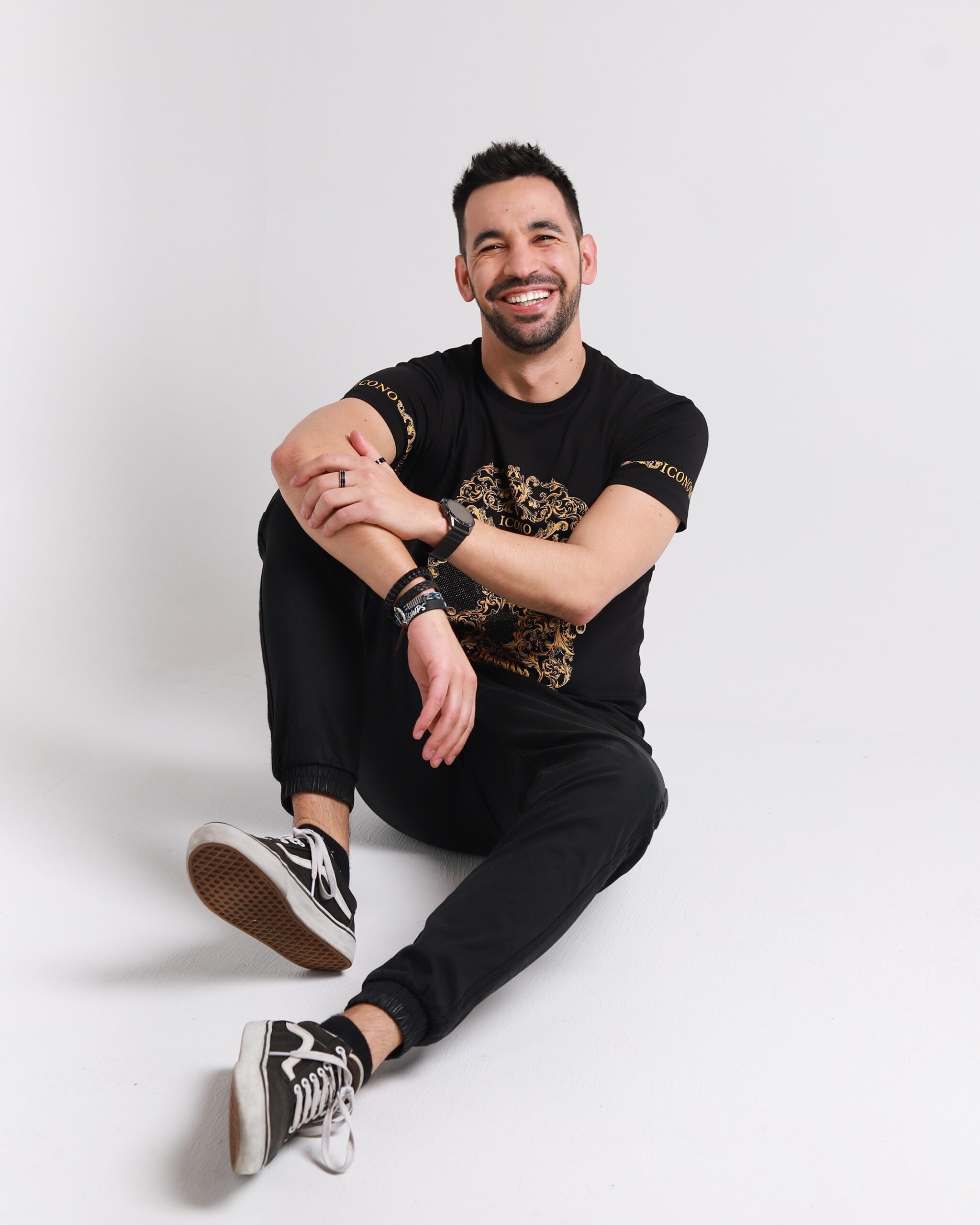 Biografía - Mike Morato